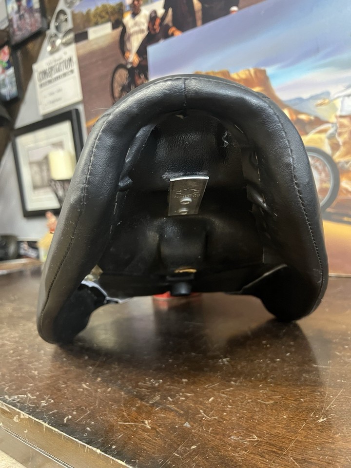 OEM Harley Davidson Badlander 2-Up Seat 2000 Up FXSTB FXSTC FLSTC FLSTF ...