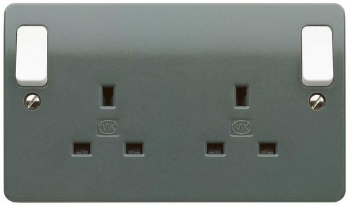 13A 2G DP SW.SOCKET OUT ROCKER, PRODUCT RANGE MK LOGIC PLUS MOULDED ...