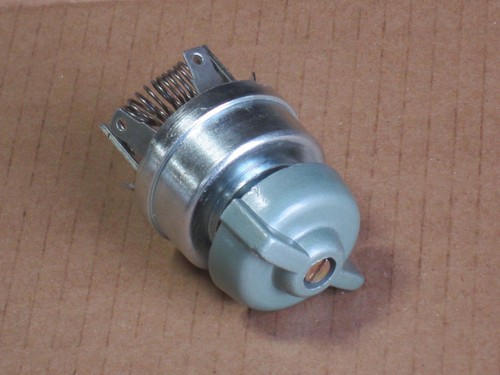 HEADLIGHT SWITCH FOR IH LIGHT INTERNATIONAL 154 CUB LO-BOY 184 185 ...