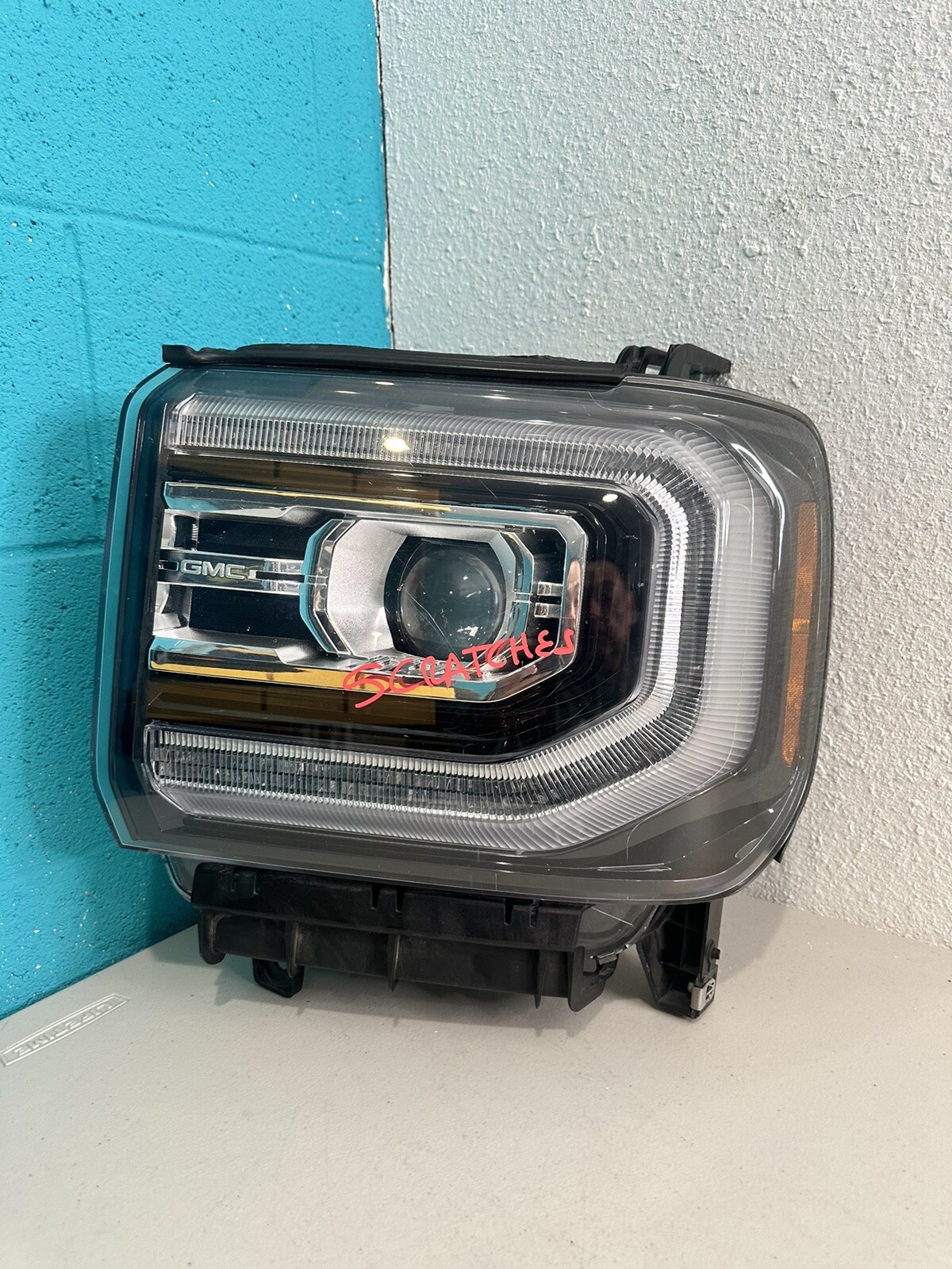 2016 - 2018 GMC Sierra Left Front Headlamp Headlight OEM LED 84046788 ...