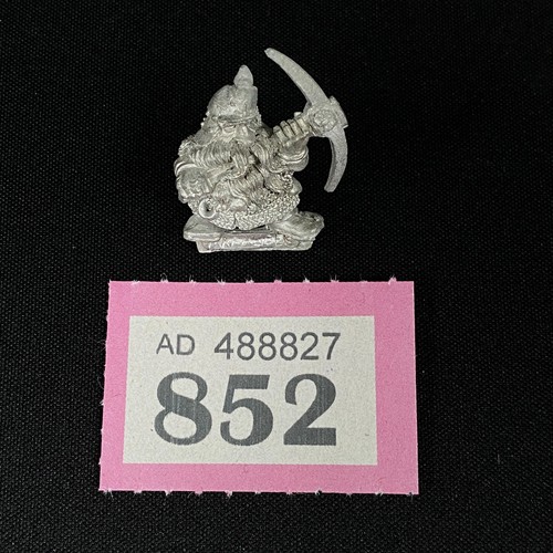 DWARFS MINER WARHAMMER FANTASY OLD WORLD METAL DWARVES DWARF PICK AXE ...