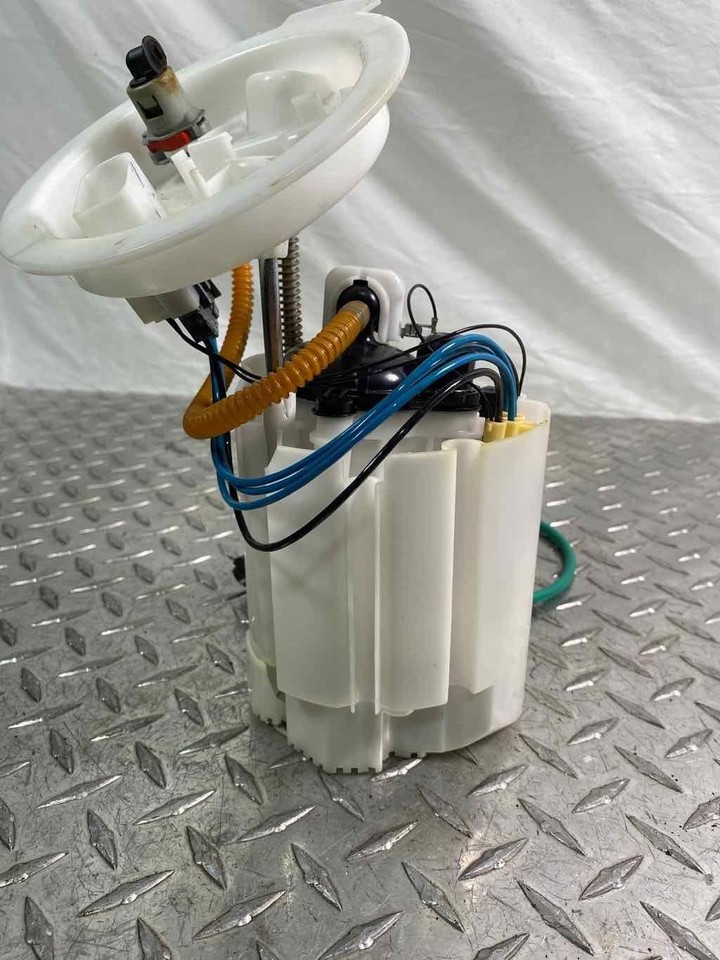 13-19 MINI COOPER F55-F57 FUEL PUMP 16117300477 OEM BROKEN | eBay