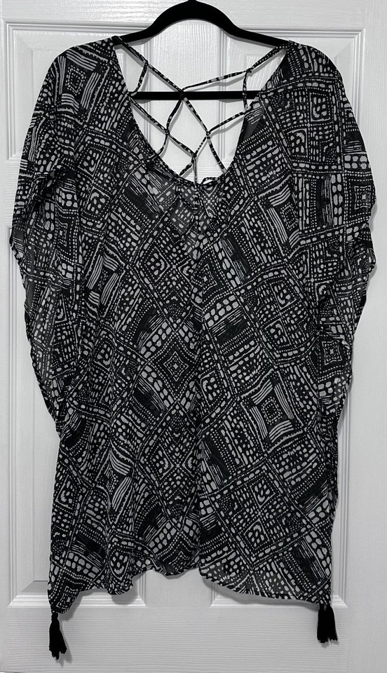 Palisades Beach Club Women's Decorative Beach Cover Size S/M | eBay