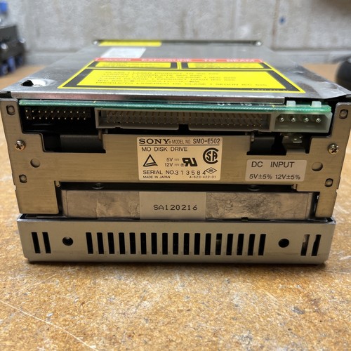 Sony SMO-E502 650MB 2U SCSI 50-PIN Internal Magneto Optical Drive Drive ...