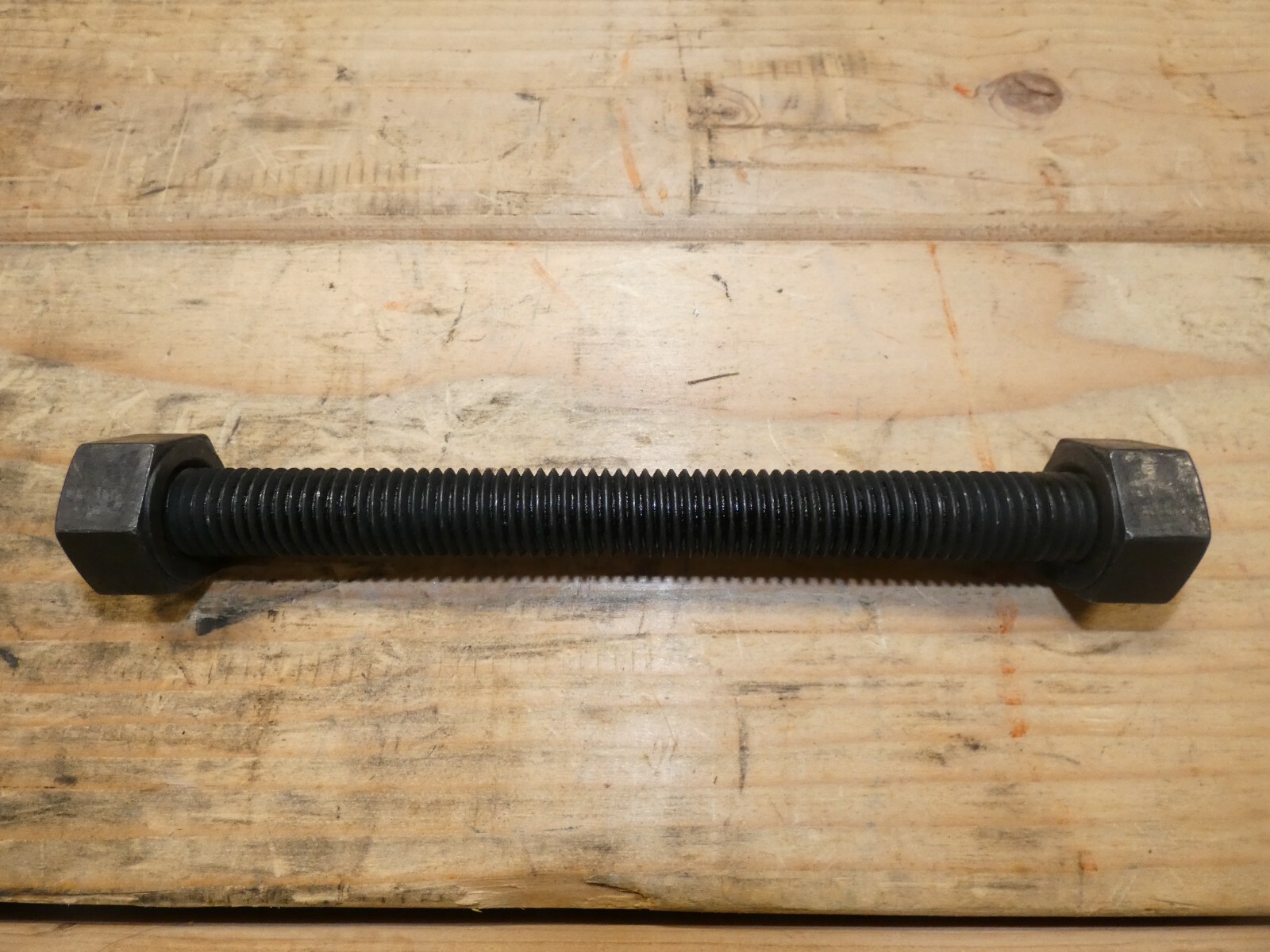 1 1/8"-8 x 7 1/8" 8UN Thread A193 Grade B7 Stud with 2 Hex Nuts (Lot of ...