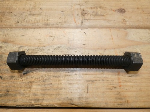 1 1/8"-8 x 7 1/8" 8UN Thread A193 Grade B7 Stud with 2 Hex Nuts (Lot of ...
