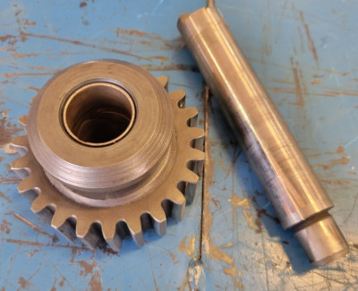 Chevy SM465 4 speed manual transmission reverse idler gear w/ Shaft | eBay