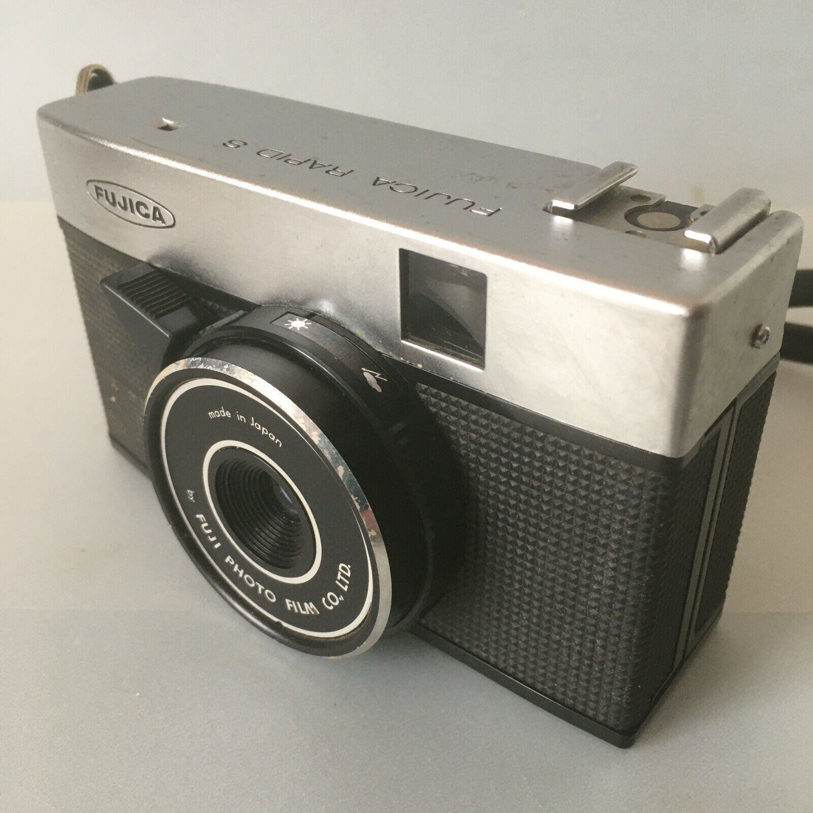 Vintage Fujica Rapid S 24x24mm Film Point & Shoot Photography Camera ...