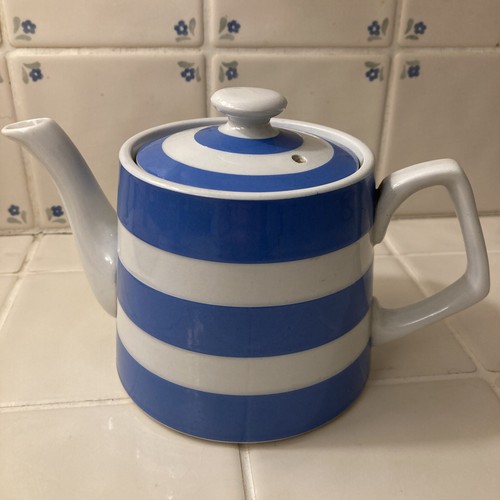 T G Green Cornishware vintage Small Straight Sided Teapot Green Shield ...