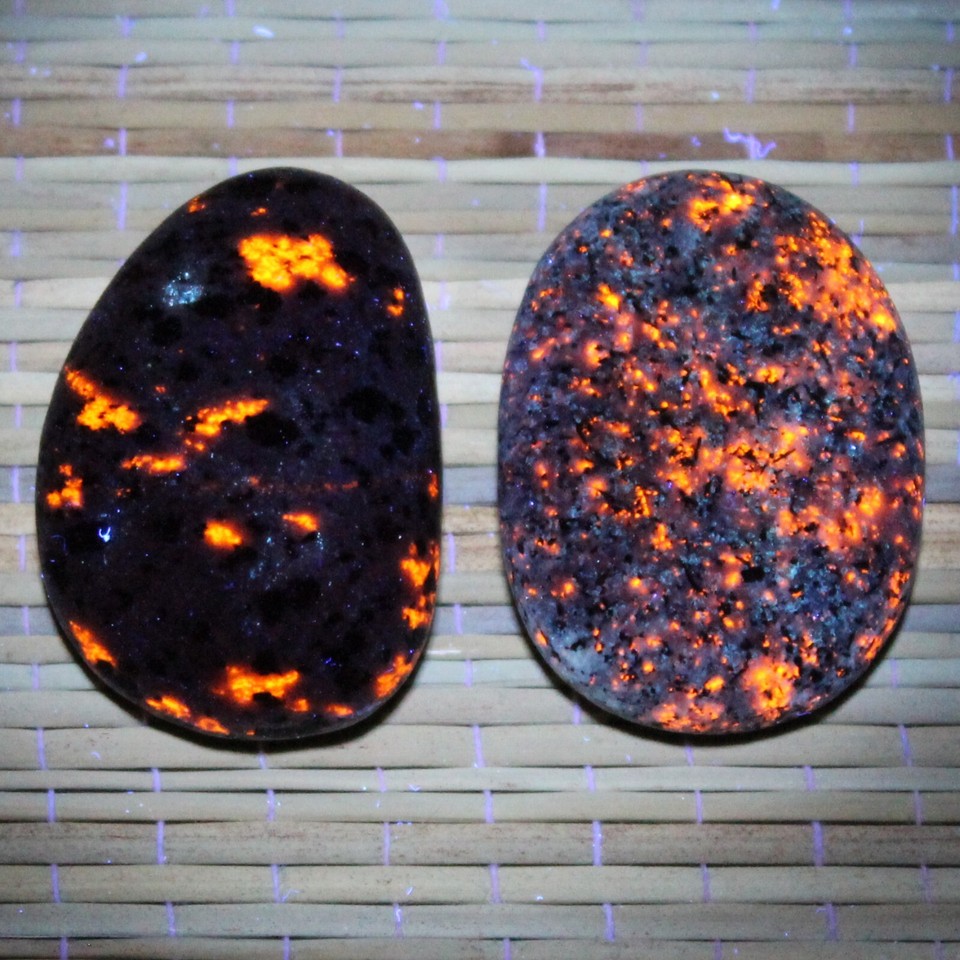 Set - 2 Yooperlite Rocks Lake Superior Emberlites Fluorescent Fire ...