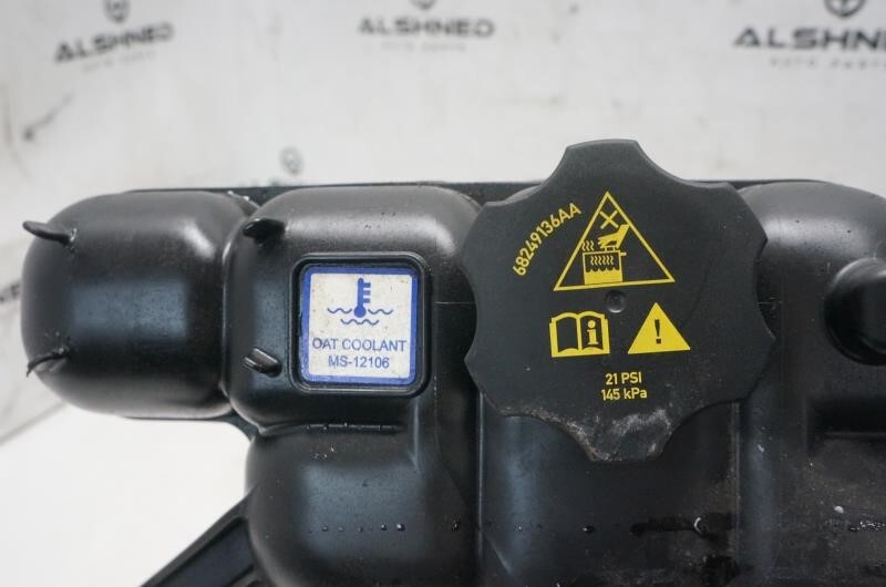 2016 Jeep Grand Cherokee 3.6L Radiator Coolant Reservoir Bottle ...