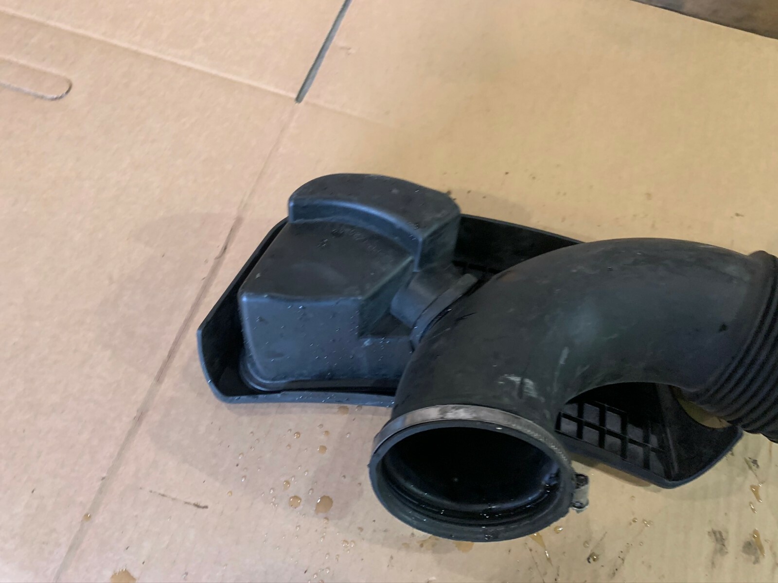 BMW 2006-2010 E60 E63 N62 ENGINE AIR INTAKE FILTER BOX TUBE PIPE HOSE ...