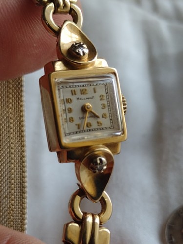 LADIES VINTAGE HALLMARK 14k GOLD 17 JEWELS DIAMOND CHIPS WRIST WATCH | eBay