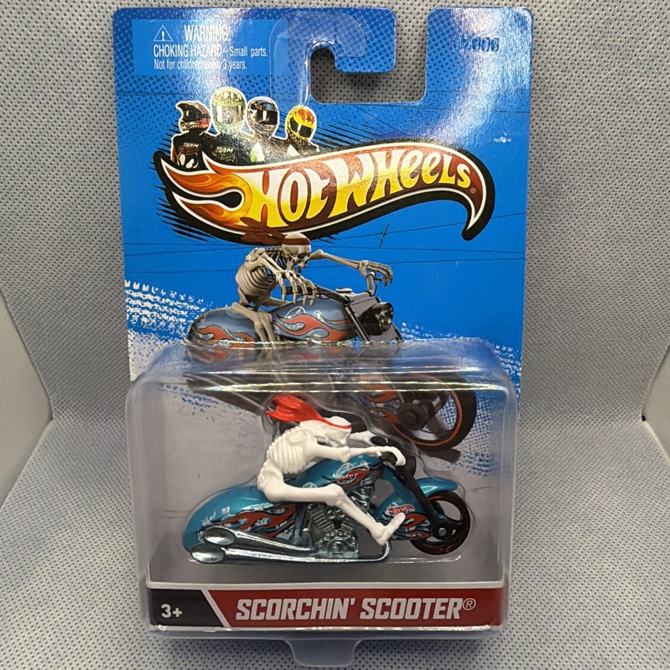 2012 HOT WHEELS MOTOR CYCLES SCORCHIN’ SCOOTER WITH REMOVABLE SKELETON ...
