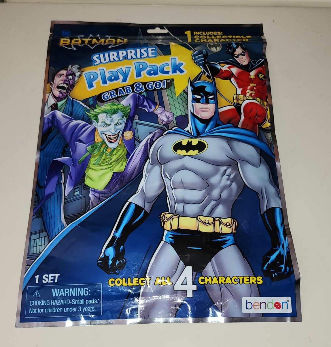 Batman Surprise Play Pack Grab & Go (Includes 1 Collectible Character ...
