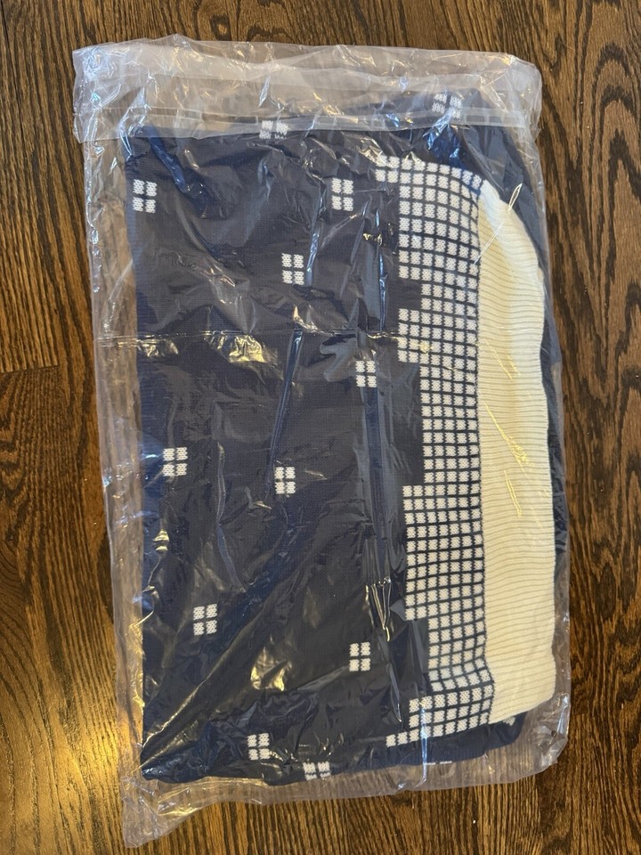 Official Microsoft Windows Snowy Scene Holiday Ugly Sweater XL | eBay