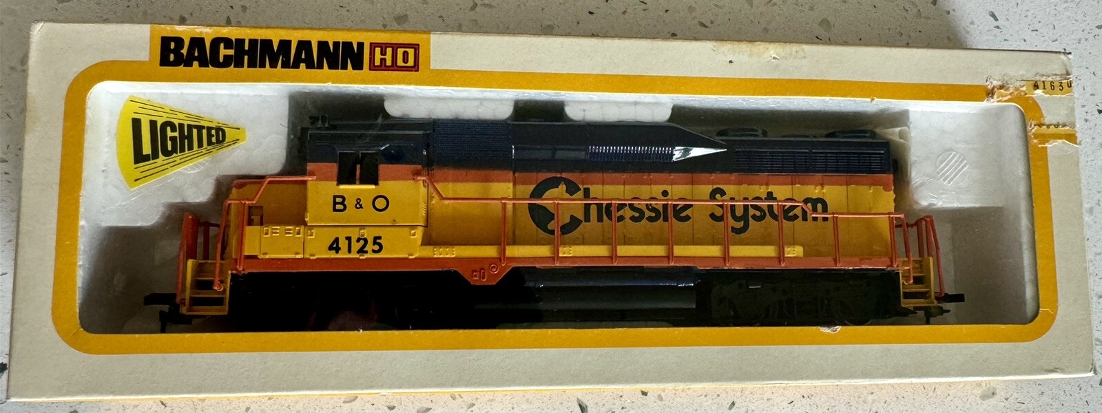 Bachmann HO Scale B&O Chessie System GP 30 Diesel 4125 Lighted | eBay