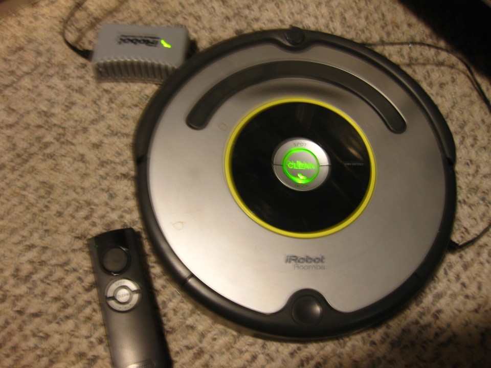 iRobot Roomba 630 Vacuum Cleaning Robot - W/charger and remote ...