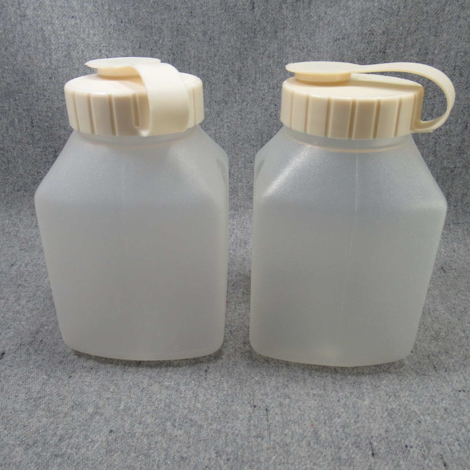 2 Rubbermaid Servin Saver 1 Pint Juice Bottles Drink Containers 0229 ...