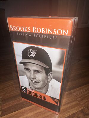 Brooks Robinson Baltimore Orioles Bronze Statue SGA 09/29/2012 | eBay