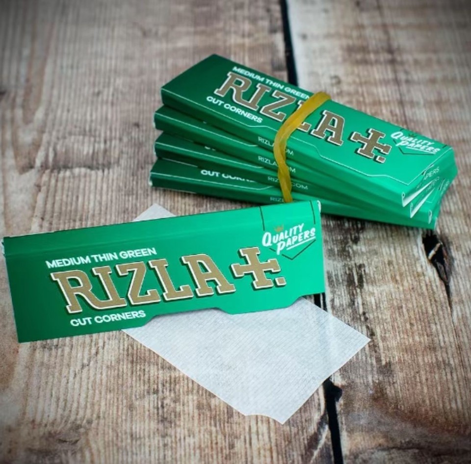 Rizla Green 100% Genuine Medium Thin Rolling Papers - 5/10/25/50/100 ...
