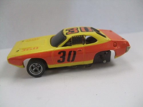 Aurora AFX Slot Car scale HO Plymouth Road Runner #30 Orange/Yellow | eBay