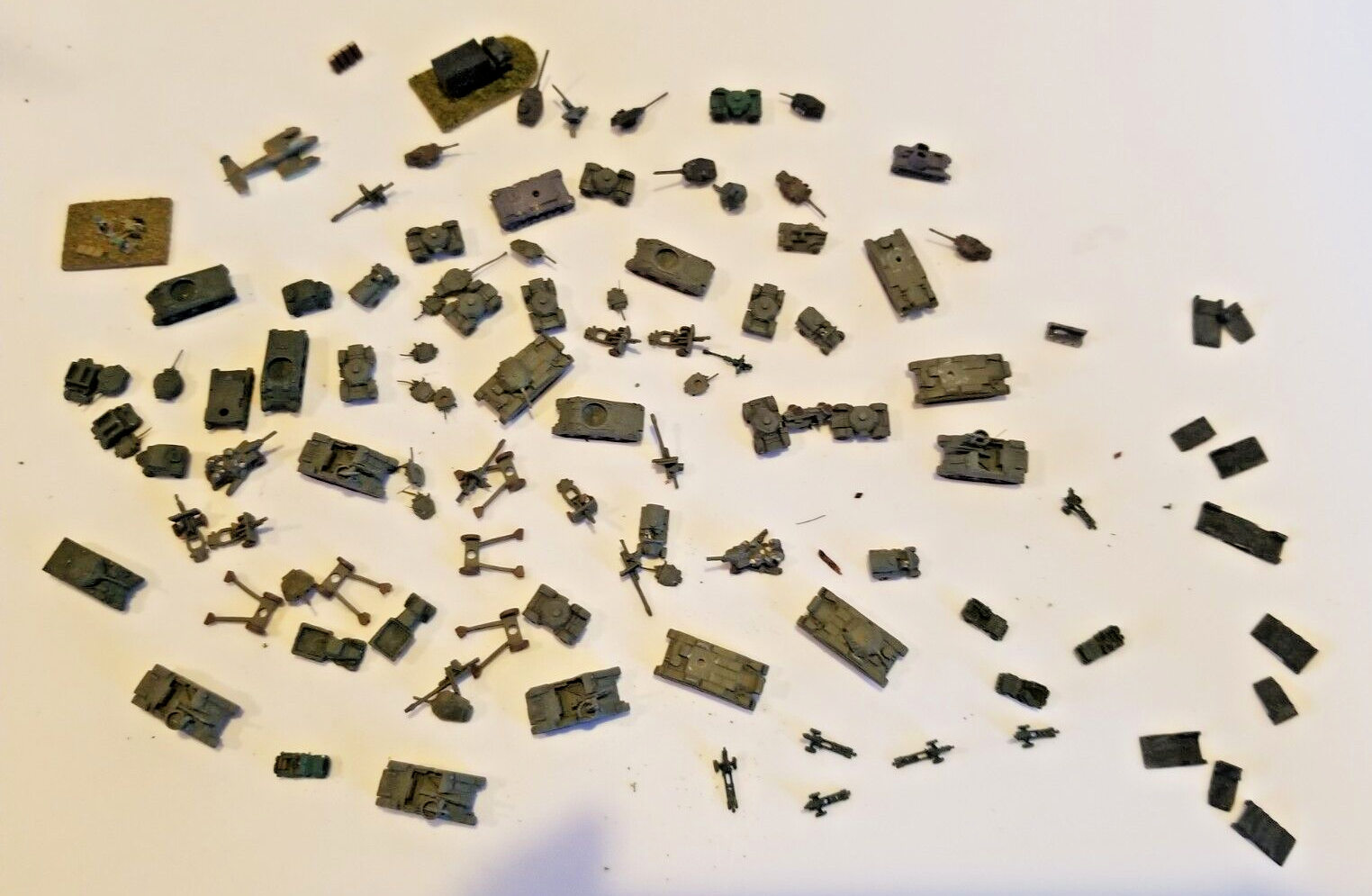 GHQ Micro Armor Miscellaneous Parts and Pieces Painted WW2 1:285 Scale ...