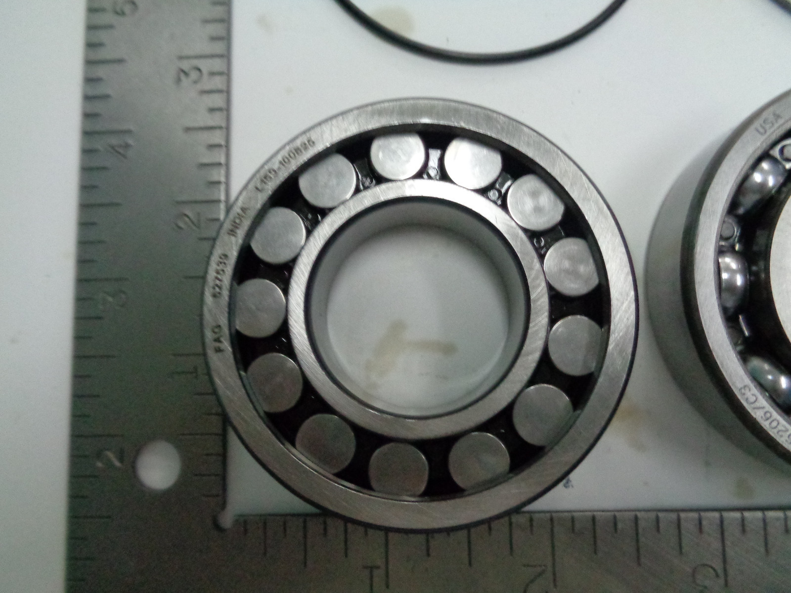 PORSCHE 924 944 REAR AXLE WHEEL BEARINGS 76 TO 85/1 NEW BEARINGS SEALS ...