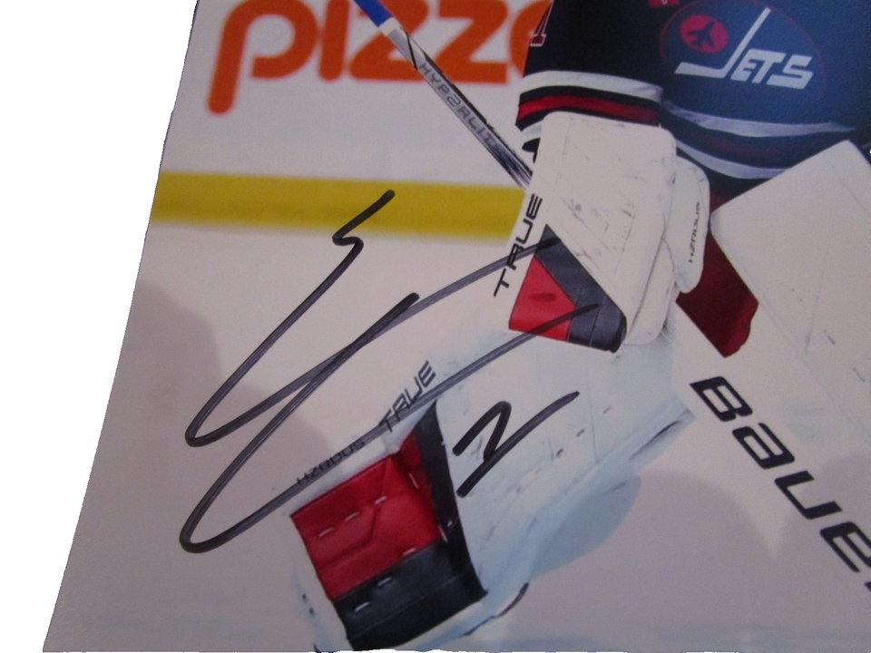 ERIC COMRIE SIGNED 8x10 MATTE PHOTO WINNIPEG JETS (D) | eBay