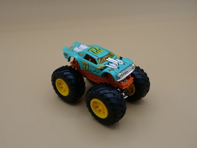 HOT WHEELS Monster Jam Night Shifter #22 Monster Truck 1:64 Scale ...