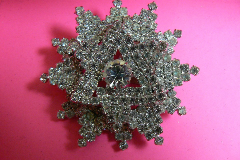 Vintage Fantastic Silver Tone Clear Crystal Burst Super Star Pin Brooch ...