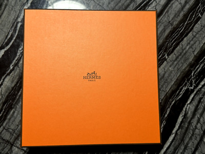 HERMES 100% Authentic Hermes MEDIUM Empty GIFT/STORAGE Box 8” x 8” x 2. ...