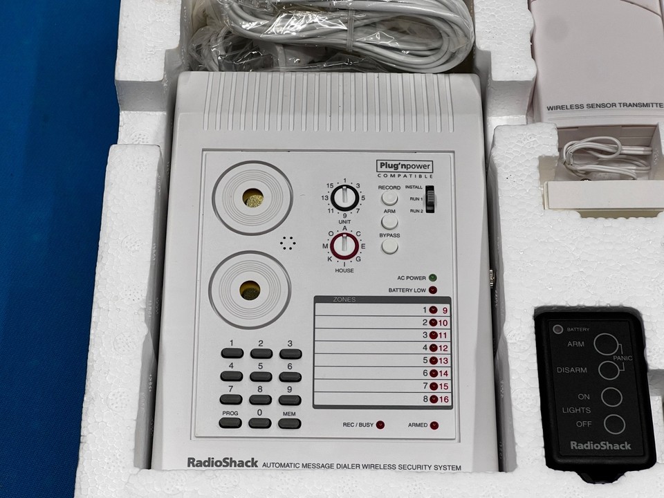 Vintage but New! Radio Shack Wireless Home Security System Plug n Power ...