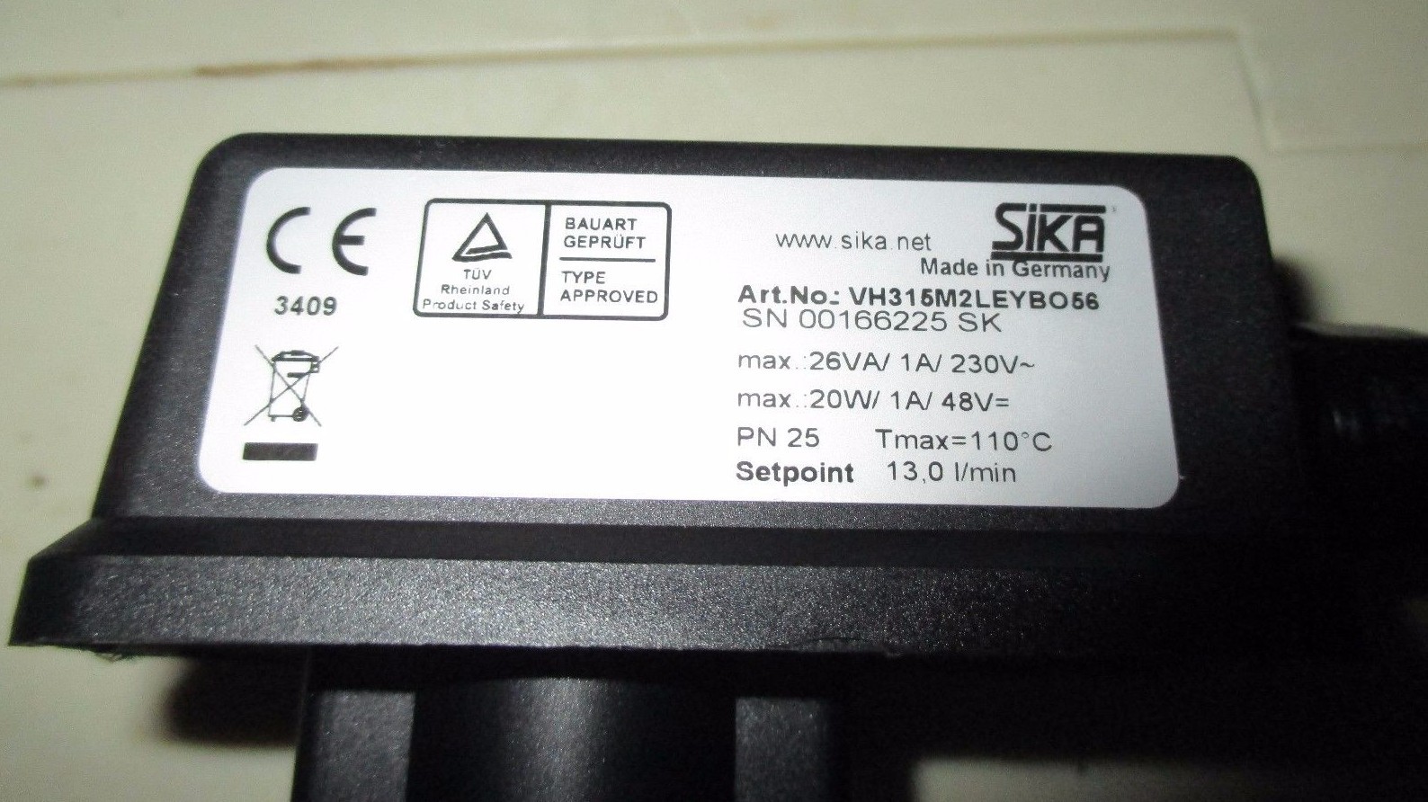 NEW SIKA FLOW CONTROL SWITCH VH315M2LEYBO56, SETPOINT 13.0 L/MIN, NOOP ...
