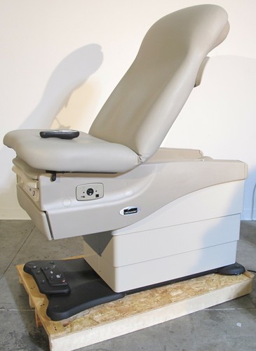 Midmark 625-004 Barrier Free Exam Table, Wireless Footswitch & Hand ...