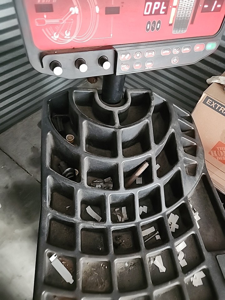 Hunter DSP 7705 Tire Wheel Balancer Machine DS77 FREIGHT SHIPPING ...