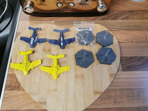 Warhammer Aeronautica Imperialis Ork Fighta Bommerz Bommers 4 models ...