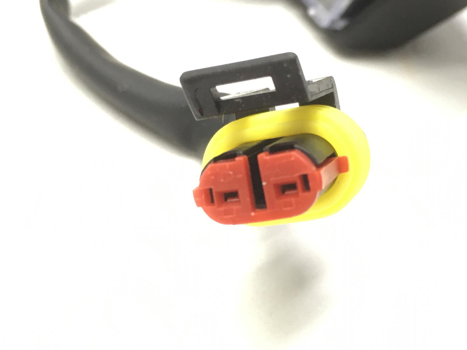 Light License Plate Rear PIAGGIO VESPA PRIMAVERA RED 3V 50 2023 CD0100 ...