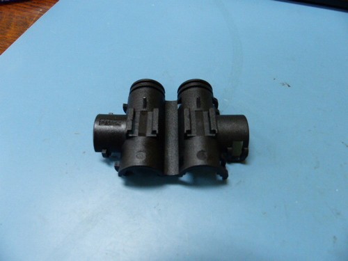 SCHLEMMER 9806138 Qty of 20 per Lot T-MANIFOLDS (BLACK) | eBay