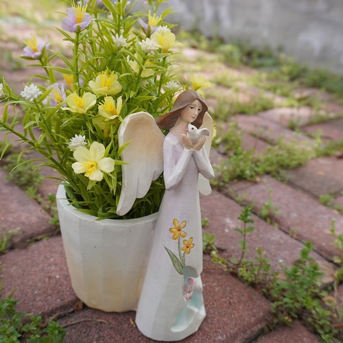 Angel Statue Flowerpot Cute Praying Angel Planter Pot for Balcony Shelf ...