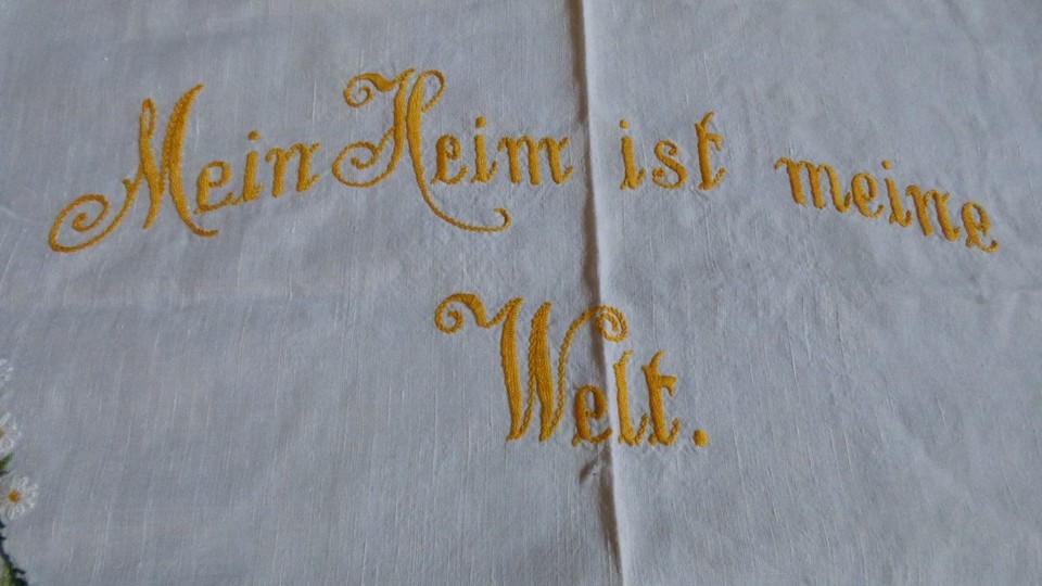 Linen Cloth Table runner White Floral Embroidery German Mein Heim ist ...