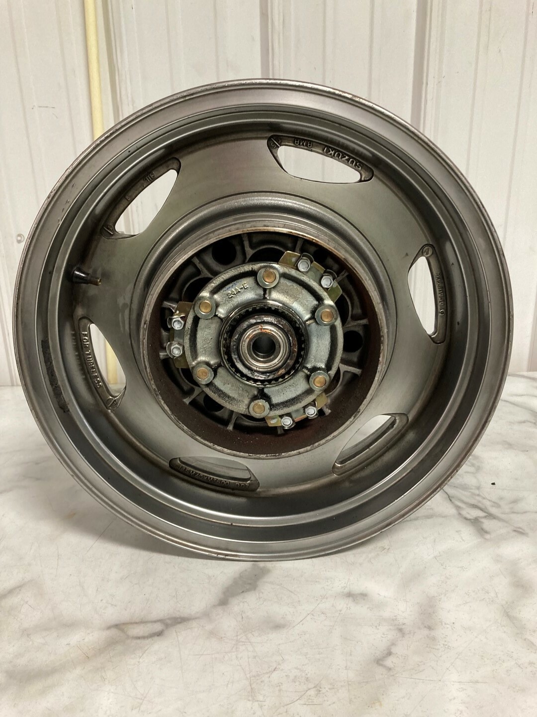 05 Suzuki VL 1500 VL1500 C90 Boulevard rear back wheel rim straight | eBay