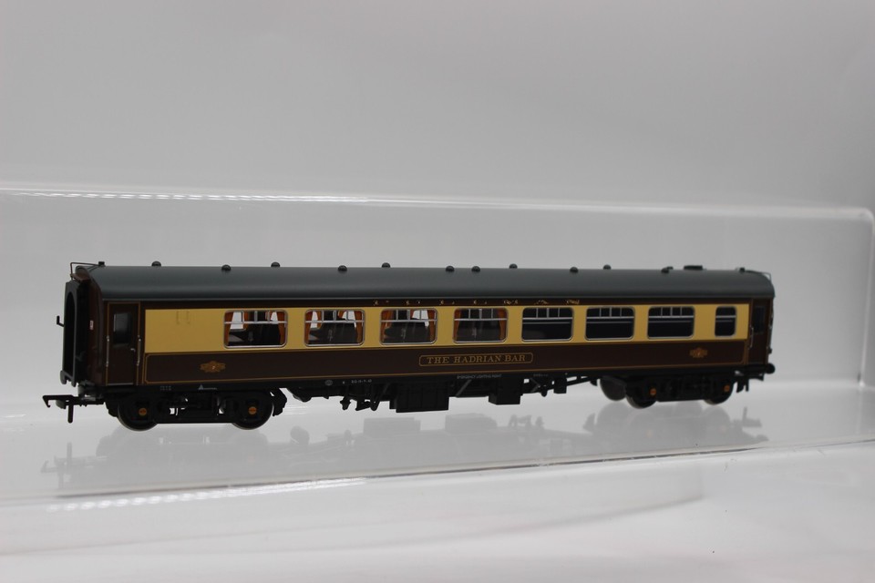 Bachmann 39-320A OO Gauge BR Mk1 BSP Pullman Bar Second 'The Hadrian ...