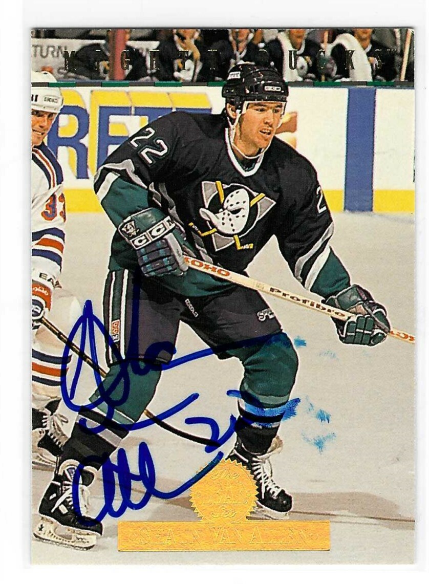 Can anyone ID these two signatures on an old Sens jersey? : r/hockey