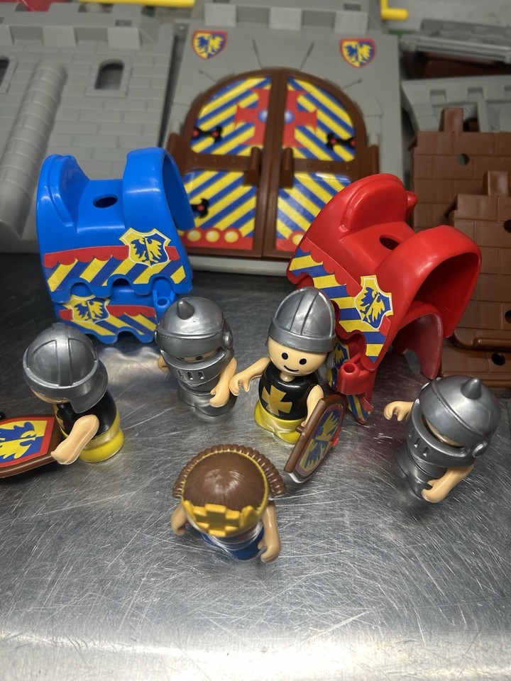 VINTAGE UNIMAX MEDIEVAL CASTLE TOY SET | eBay