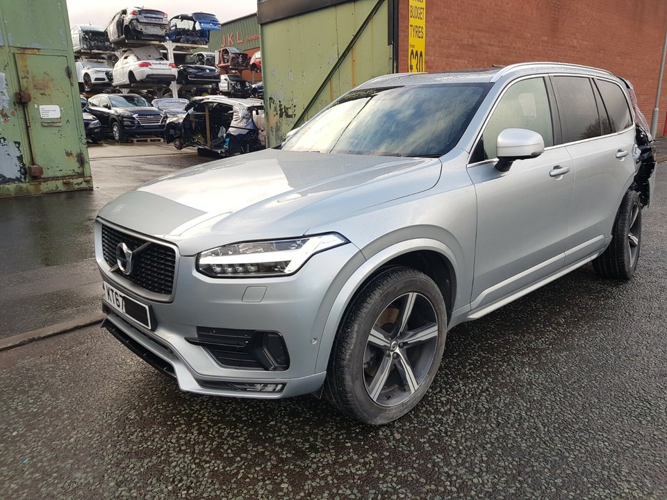 Volvo XC90 R Design 2018 Front Windshield Camera Control Unit 32209885 ...