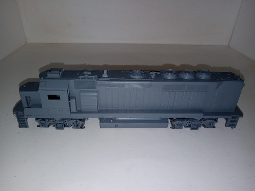 Custom built Athearn GP40P-2 SP project | eBay