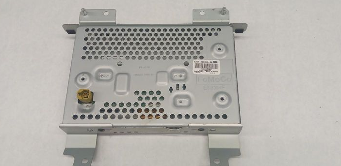 2019-2020 Ford Edge 8" Center Dash Information Display Screen | OE