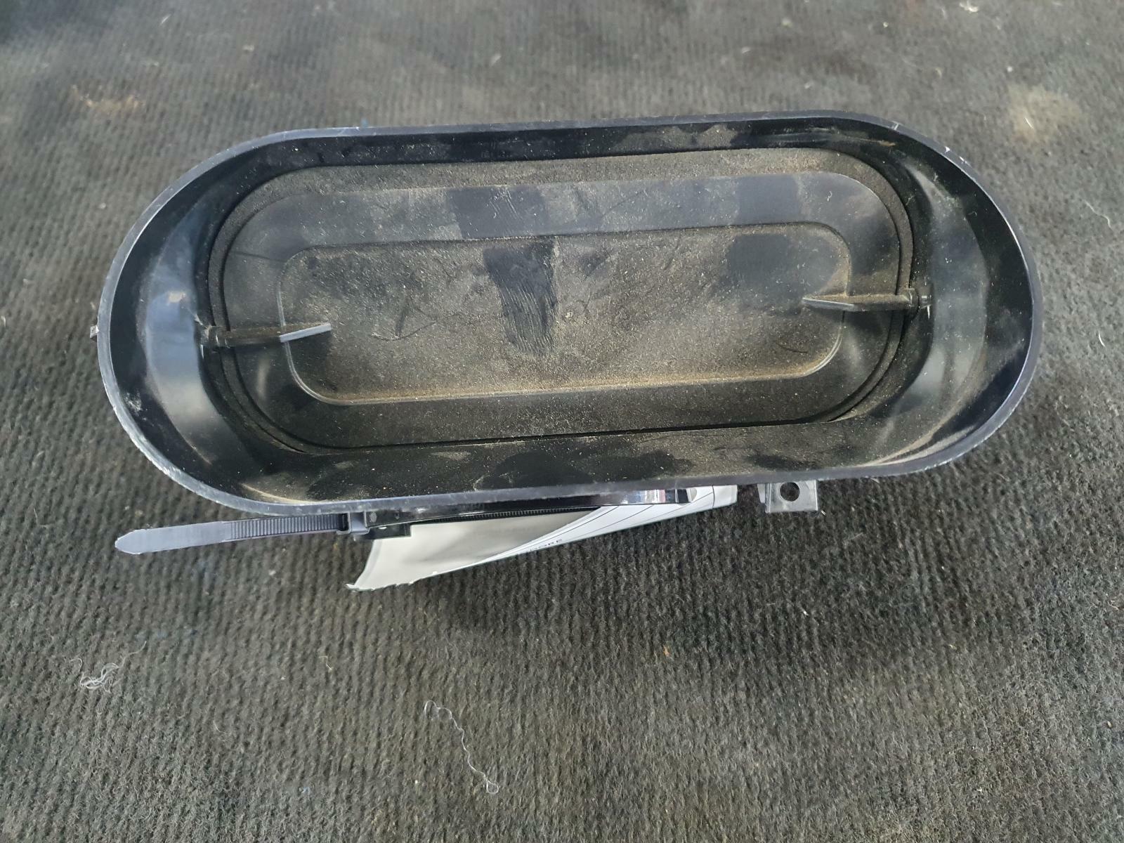 VY-VZ CENTRE DASH VENTS #19374 | eBay