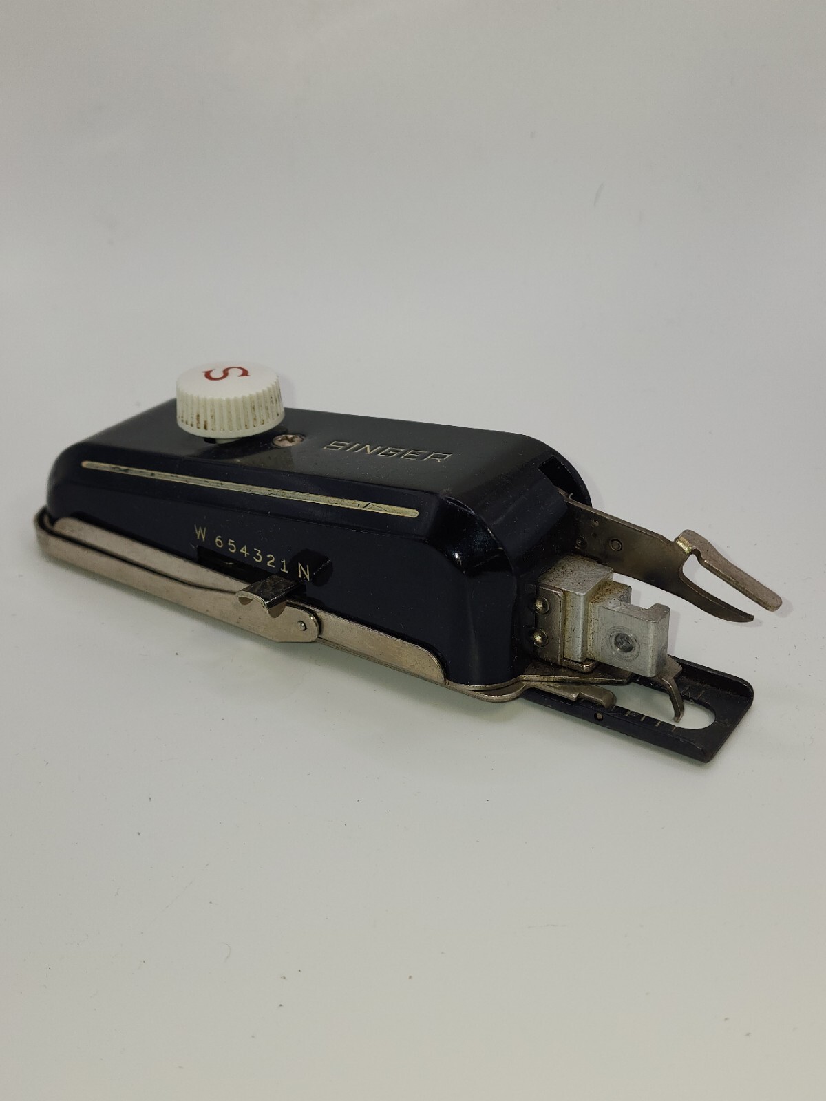 SINGER BUTTONHOLDER #160506 - Complete Set In Box With Instructions | eBay